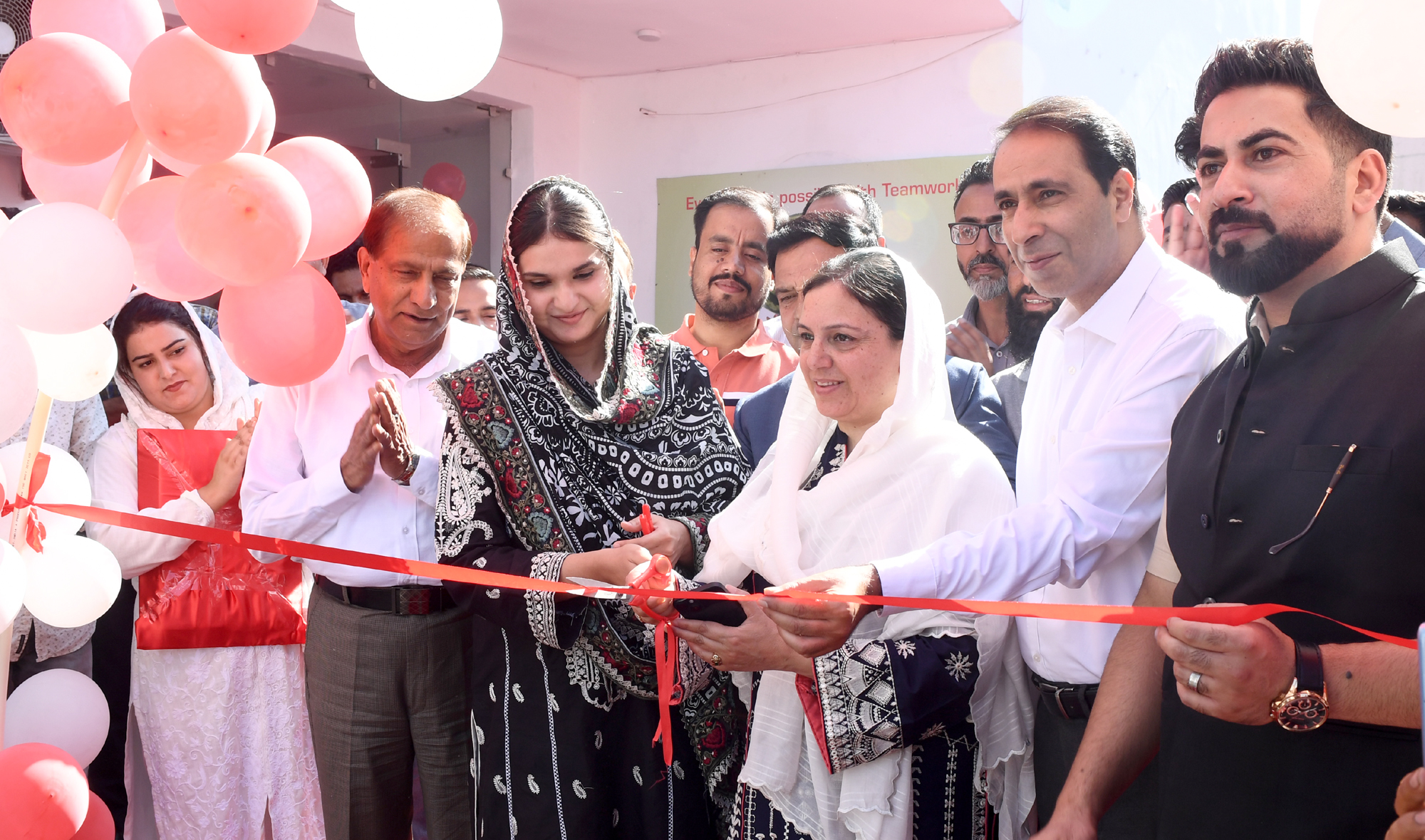 New Mahindra Dealership Encash Automotive inaugurated at Hyderpora ...