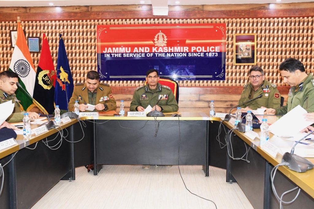 ADGP Armed J&K chairs preparatory meeting of officers to review arrangements – Kashmir Images