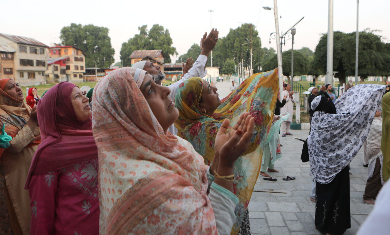 Devotees pray at Dargah Hazratbal on the martyrdom anniversary of the ...
