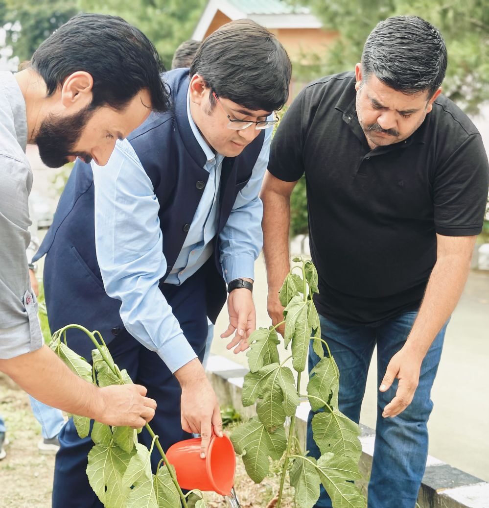 DIPR celebrates Swachhta Pakhwada – Kashmir Images – Latest News Update