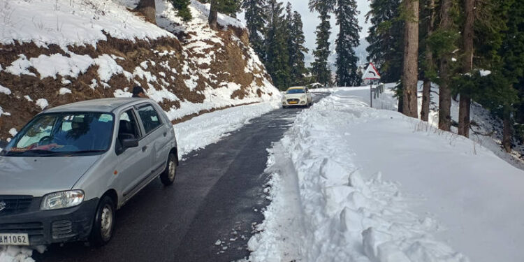 Bhaderwah–Basohli national highway reopened after recent snowfall ...
